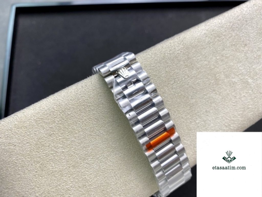 EW Factory Rolex Day Date M228349RBR-0007 Beyaz Altın Boyut 40mm